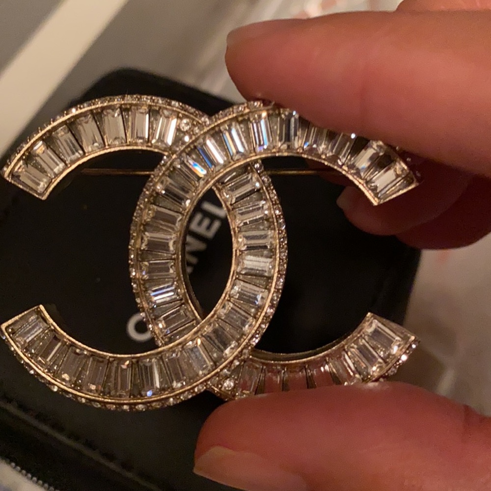 Authentic Chanel Cc Baguette Brooch - Gem